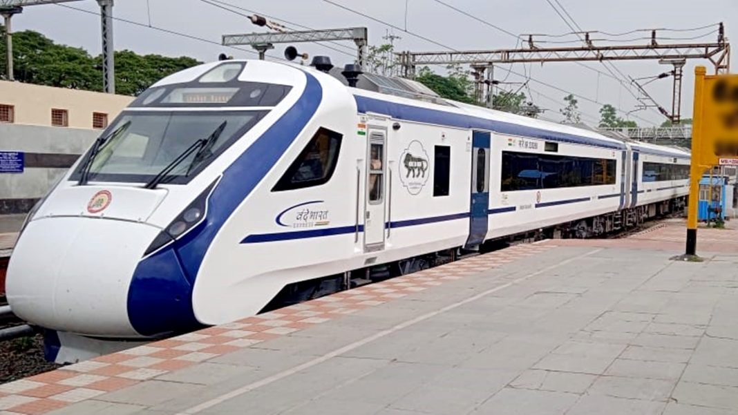 Good news for passengers! Vande Bharat Express (20901/20902) will stop at this station from 24 ...